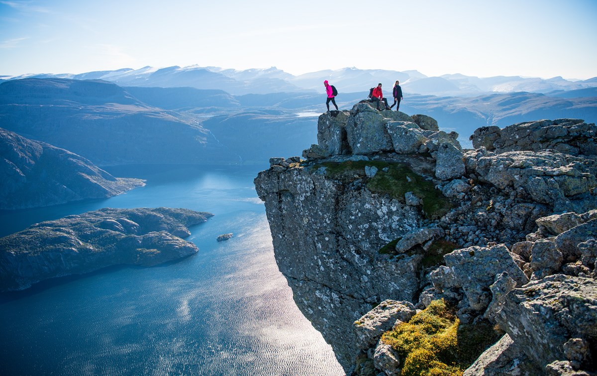 Travel to Nordfjord & Sunnfjord - Historic Hotels in Norway