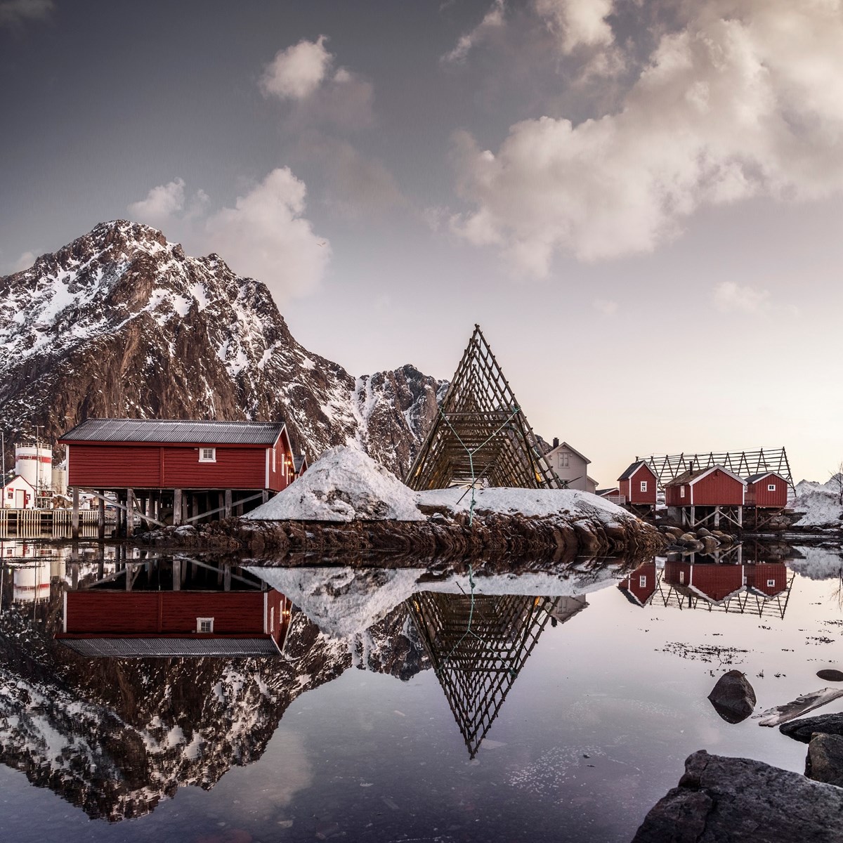 Svinøya Rorbuer in Lofoten - Historic hotels in Norway